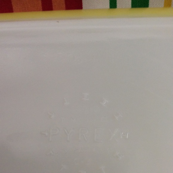 Pyrex | Dining | Vintage Pyrex Large Yellow Refrigerator Dish | Poshmark